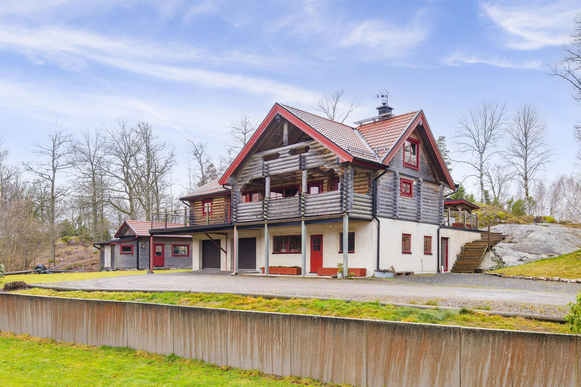 Strö Hyllingsund 12, Lidköping | Svensk Fastighetsförmedling